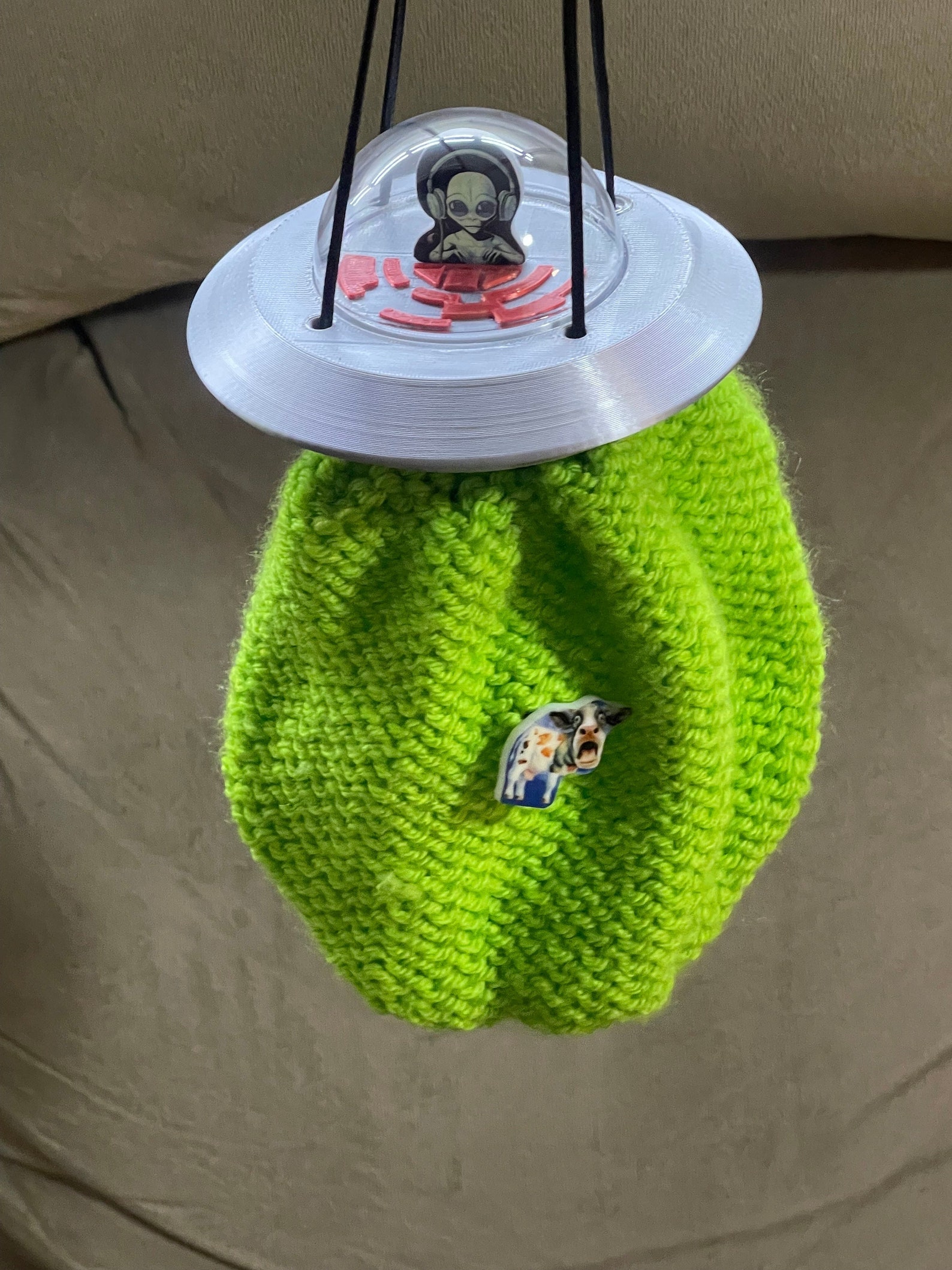 Knit UFO Alien Bag W/funny Abducted Cow Pin Cross Body Shoulder Purse ...