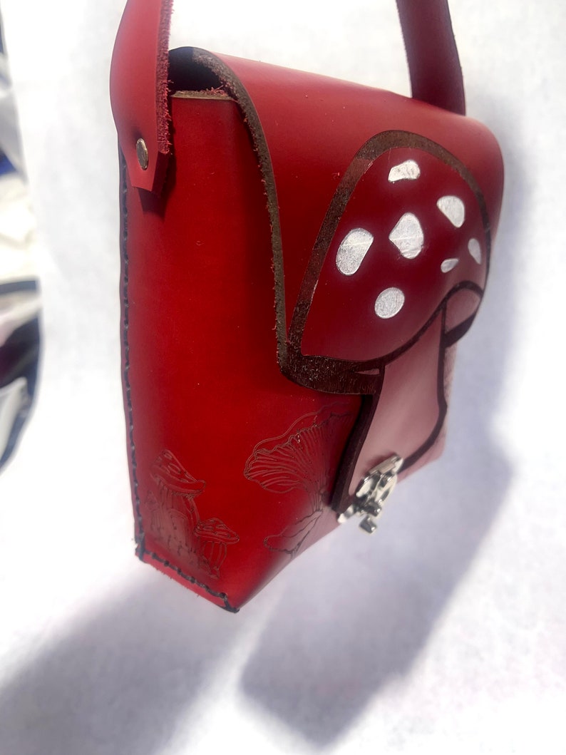 Personalized Leather Magic Mushroom Bag Case Shoulder Bag Purse Gamer ...