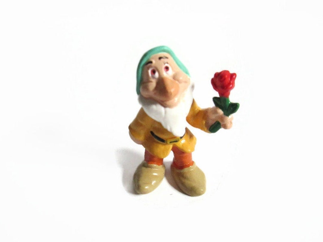 BASHFUL From Snow White and Seven Dwarfs. Hand Painted Disney Figure ...