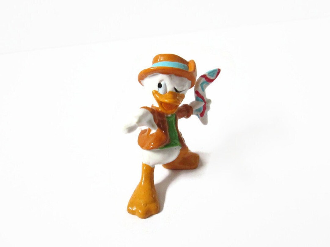 Louie Duck Throwing a Boomerang the Walt Disney Company 1986 Applause ...