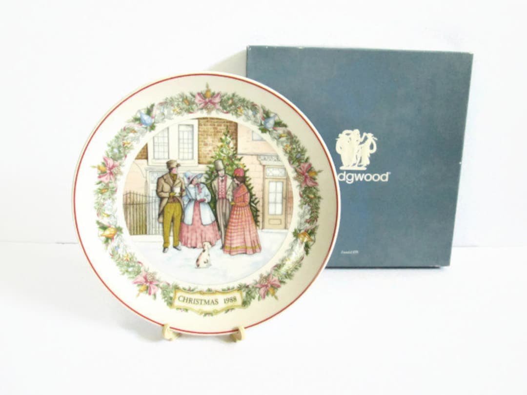 1988 Wedgwood Christmas Traditions Plate Carol Singing Annual Edition - Etsy