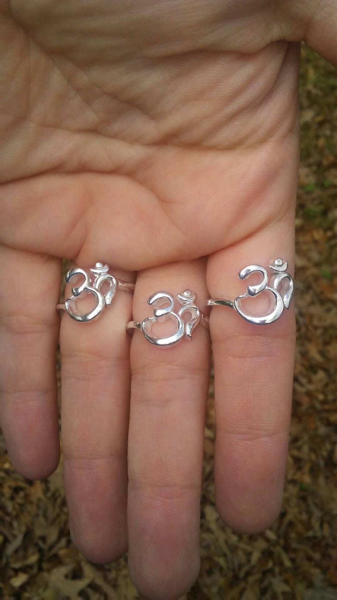 Om Ring. - Etsy