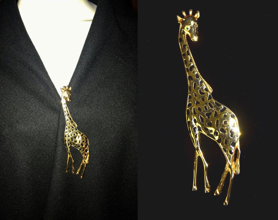 Vintage Giraffe Pin - in Gold-tone Metal With Black Enamel Spots - is ...