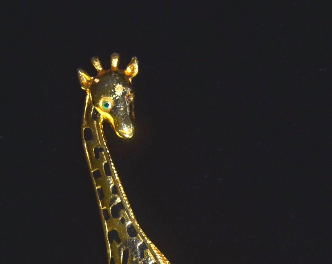 Vintage Giraffe Pin - in Gold-tone Metal With Black Enamel Spots - is ...