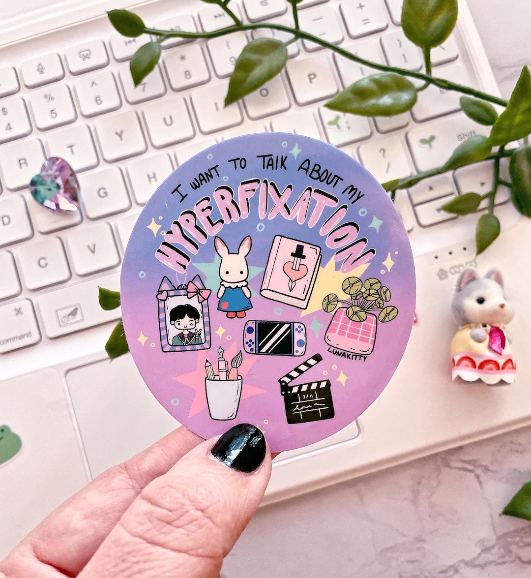 Hyper-fixation Vinyl Sticker Fan Girl Sticker Book Lover Hyperfixation ...