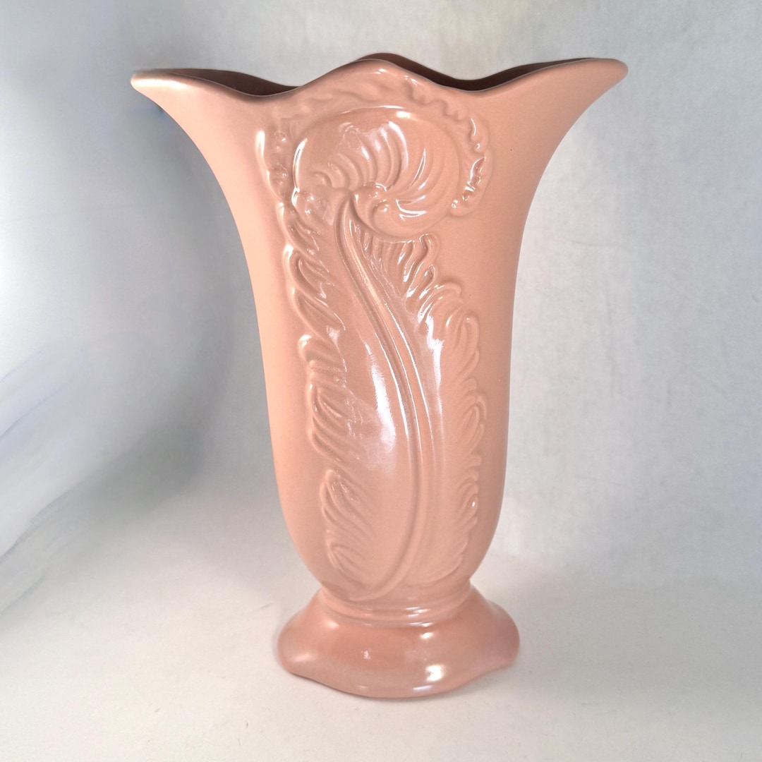 Vintage Art Deco 1940s Pink Feather Vase, Chadwick Pottery Collectible ...