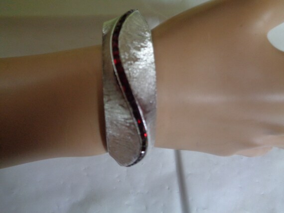 Mid Century Modernist Brushed Silver Plate Red Crysta… - Gem