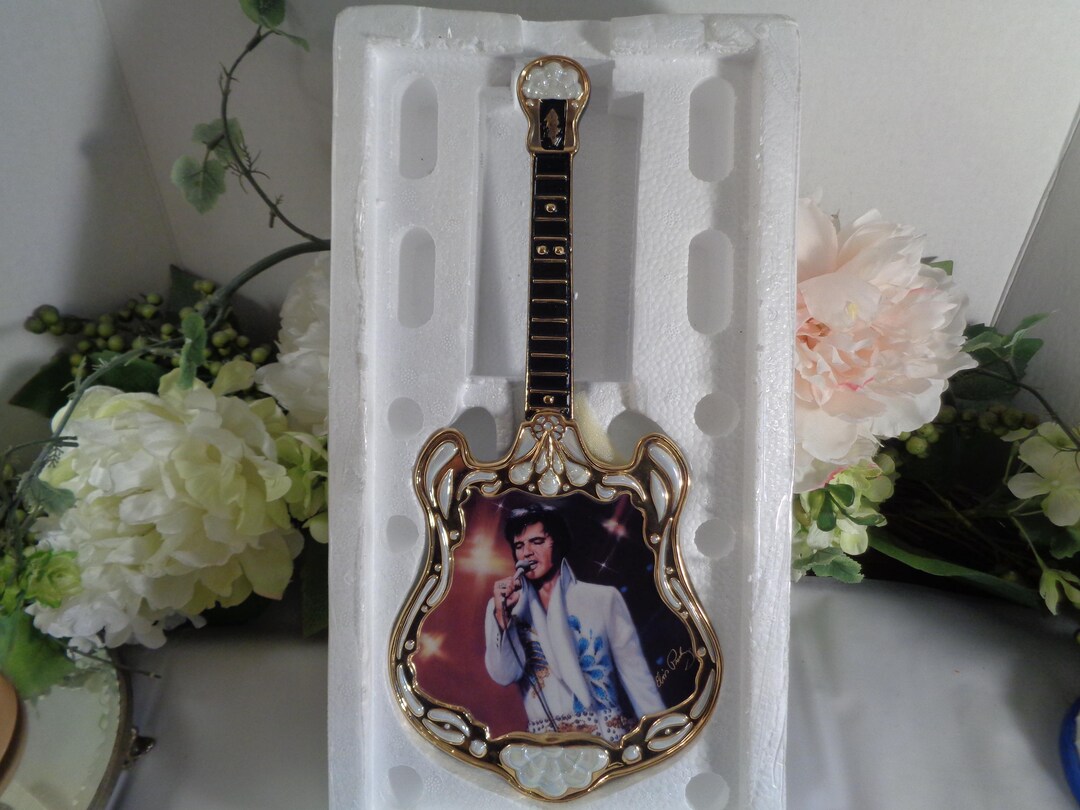 Elvis Presley Guitar Plaque Hanging Picture Platethe Performer by ...