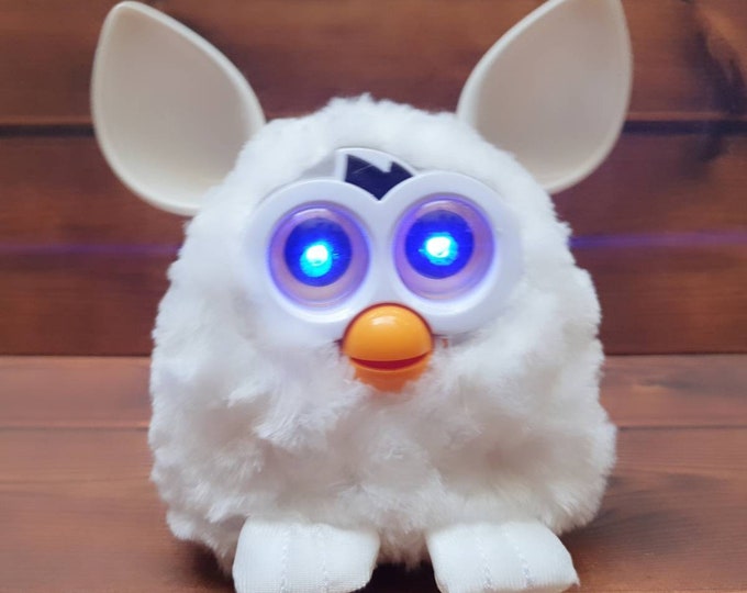 Furby Fake Phoebe White Knockoff Furby Toy Bootleg Furby Plush VERY ...
