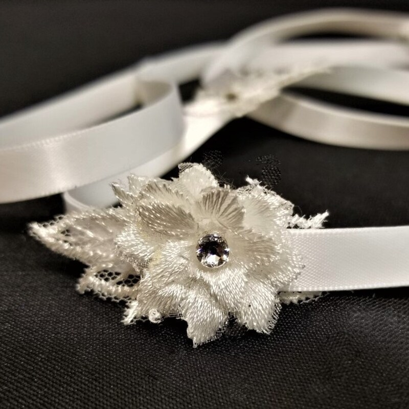 White Leash - Etsy