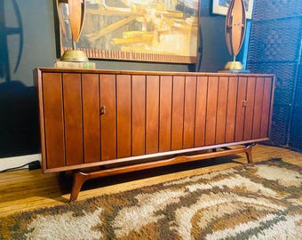 Vintage Zenith Stereo Console, Record Player, Radio in Working ...