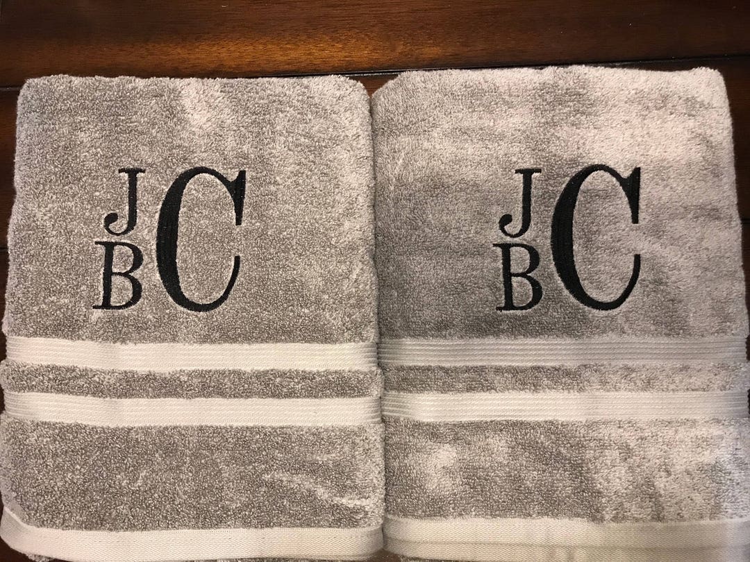 Personalized Towels / Monogrammed Towels /wedding Gift/ Bridesmaid Gift ...