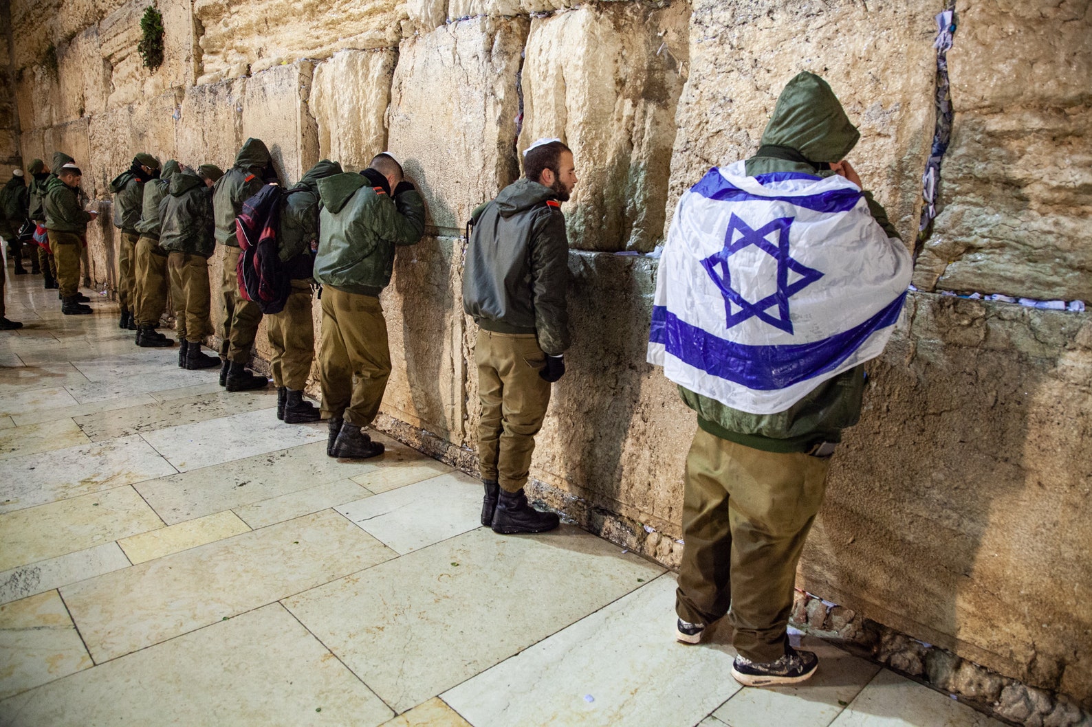 IDF Tsahal Soldiers Praying at the Kotel Western Wall With Israeli Blue ...