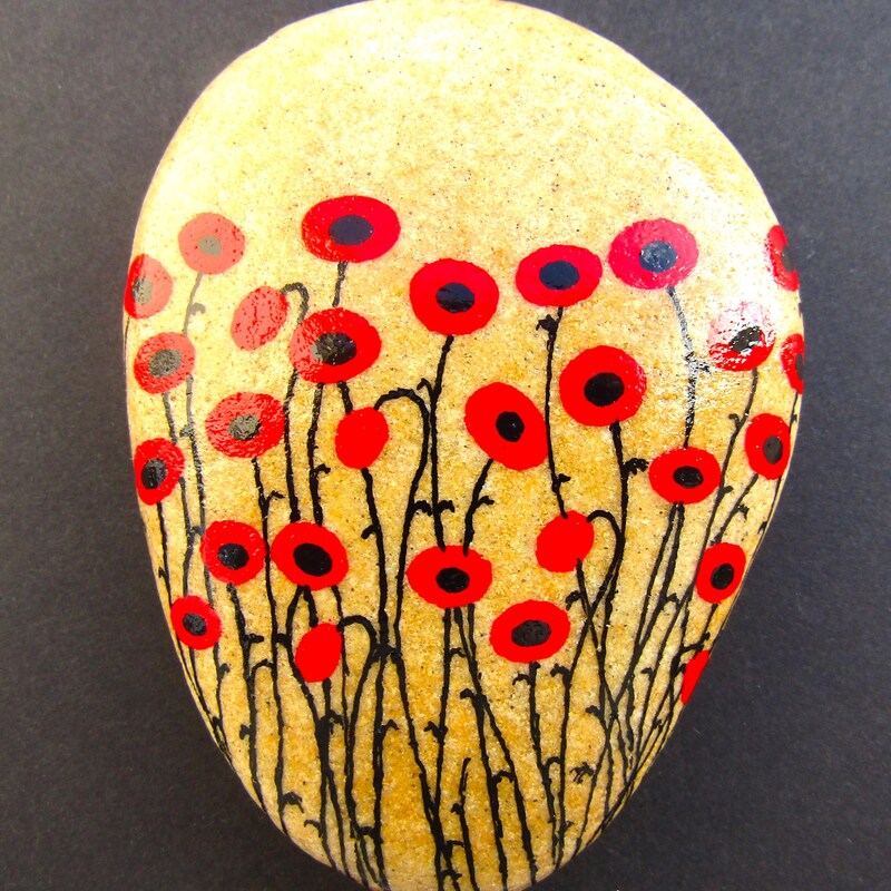 Painted Pebble Poppy - Etsy UK