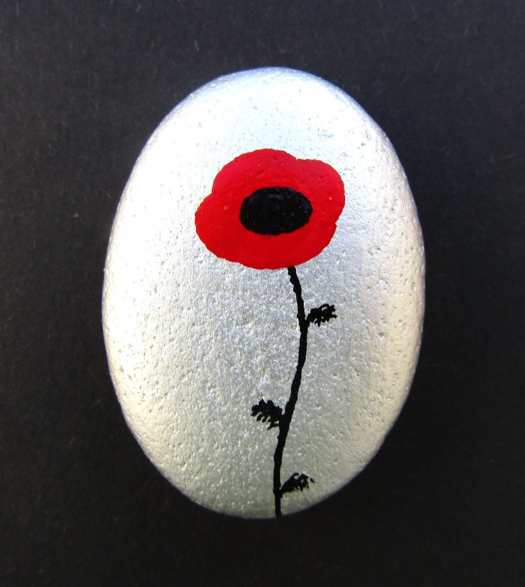Hand Painted Poppy Rock: Remembrance Stone Art, Magnet Option - Etsy UK