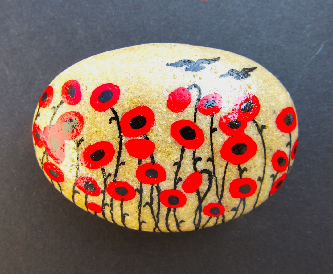 Painted Rock, Poppy Gift, Hand Painted Flowers Stone, Rock Art, Red ...