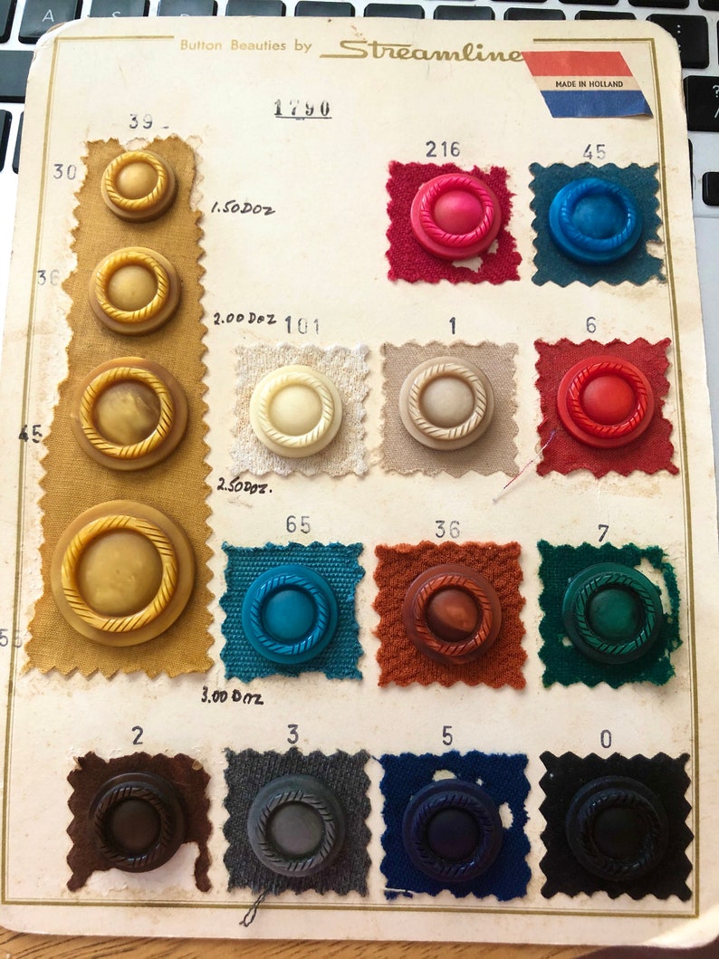 Vintage Streamline Buttons - Etsy