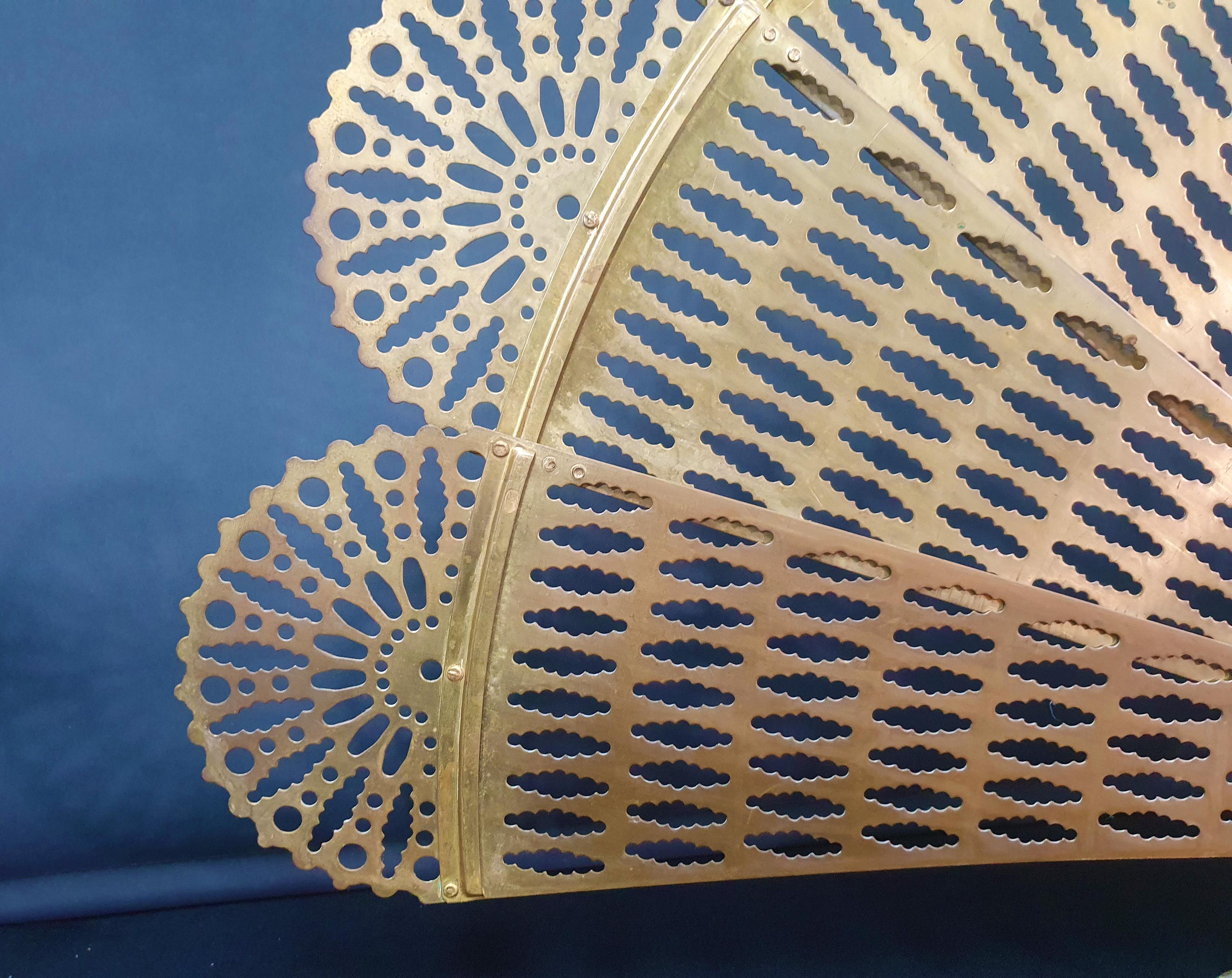 Stunning Brass Peacock Fan Fire Screen, Extendable Firescreen for ...