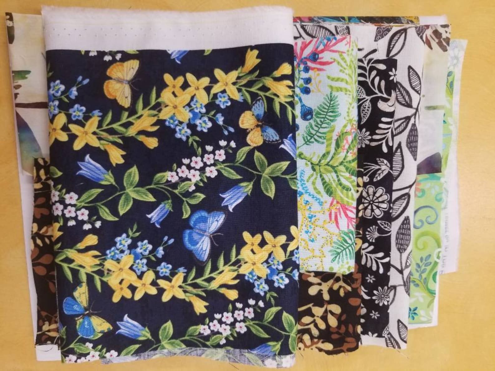 Octopus Collage - Laura Heine - Applique Quilt - Octopus Garden 40"x54 ...