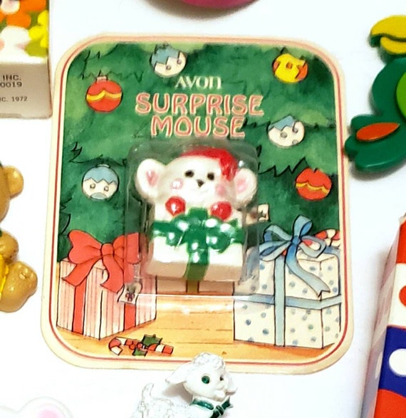 80s NEW Avon MOUSE Pin Christmas Surprise Mouse Brooc… - Gem