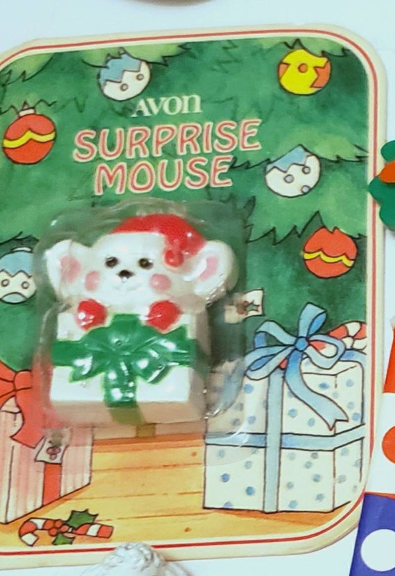 80s NEW Avon MOUSE Pin Christmas Surprise Mouse Brooc… - Gem