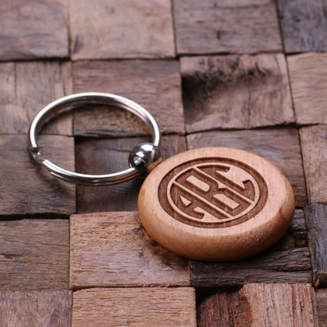 Personalized Wood Round Key Chain, Key Ring Fob Engraved and ...
