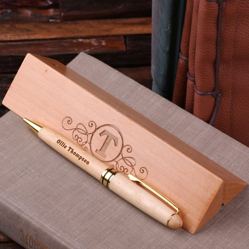 Personalized Wood Desktop Pen Set Engraved and Monogrammed - Etsy