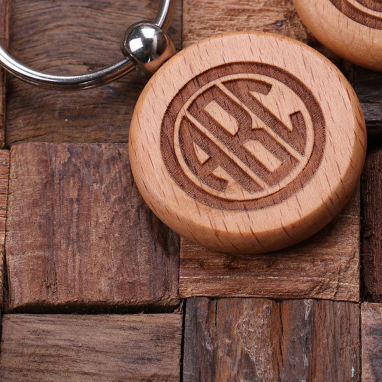 Personalized Wood Round Key Chain Key Ring Fob Engraved and - Etsy