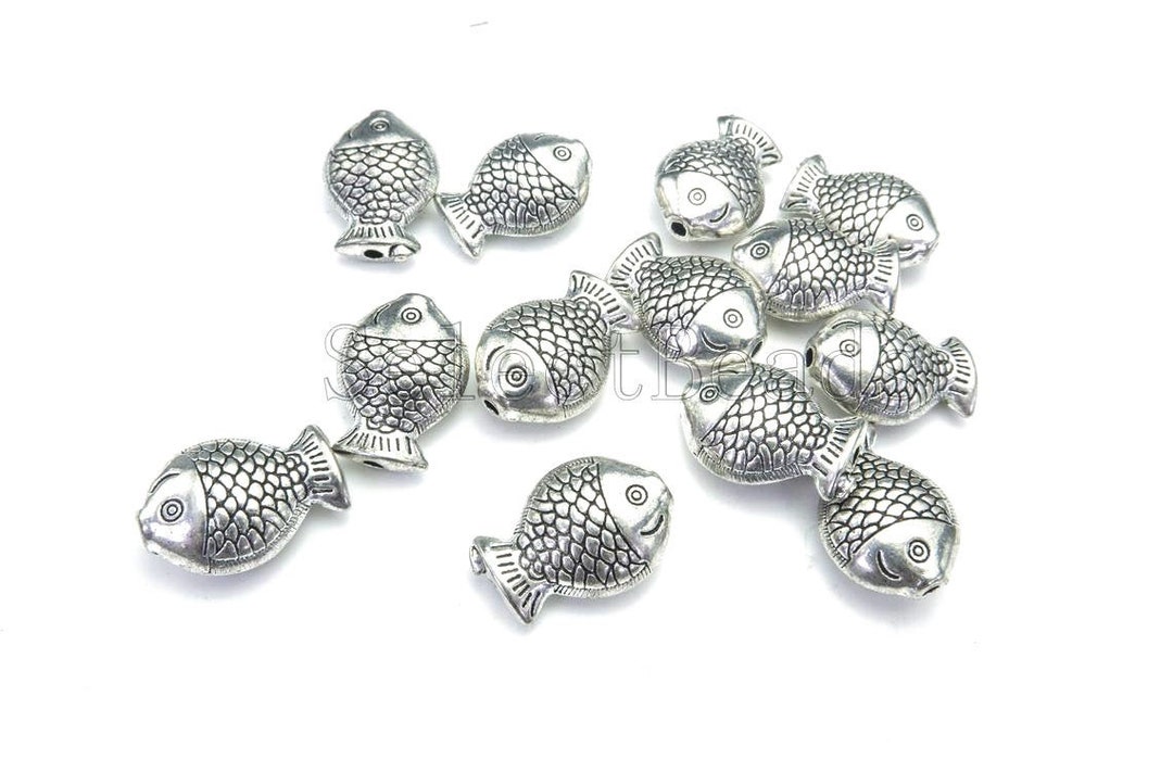 Swimming Fish Charms - Silver Fish Beads - Textured Animal Beads ...