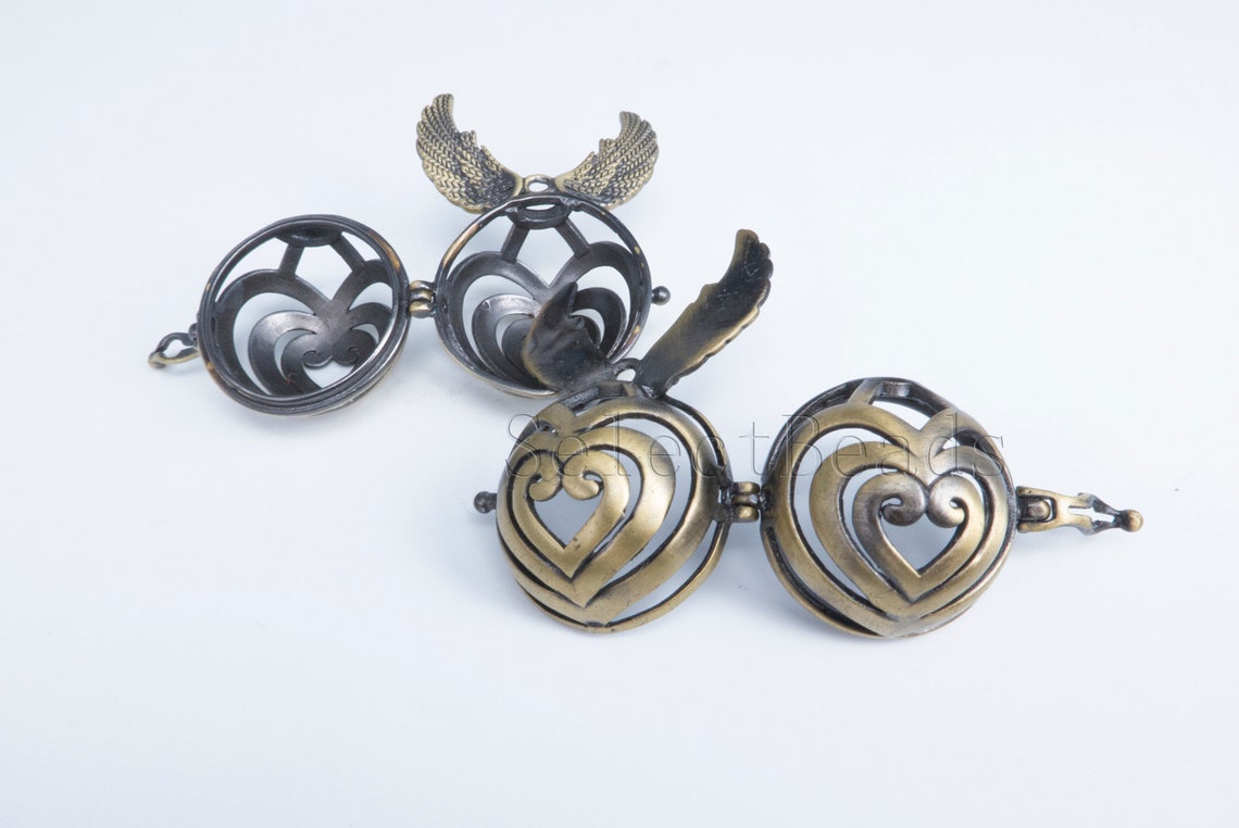 Angel Wings Lockets Heart Pattern Pendant Round Locket | Etsy