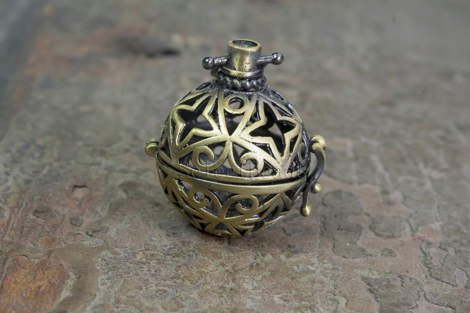 Star Filigree Locket Geometric Locket Pendant Vintage - Etsy