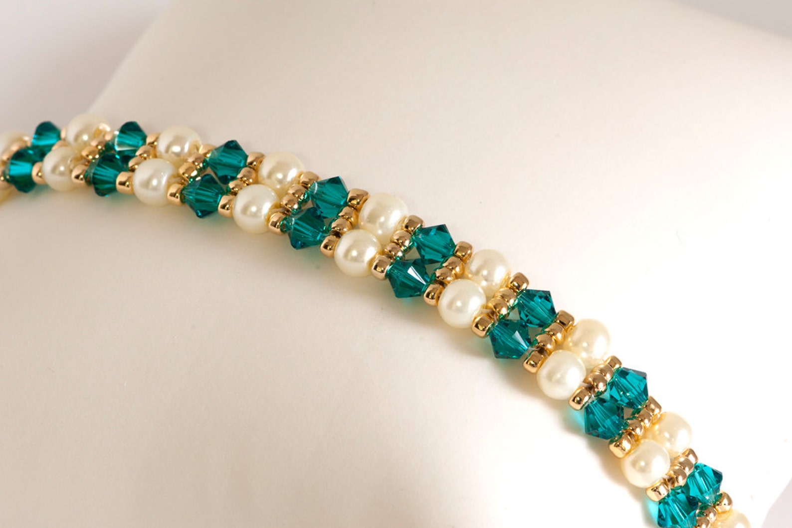 Pulsera de perlas y cristal en cristales de color verde - Etsy España