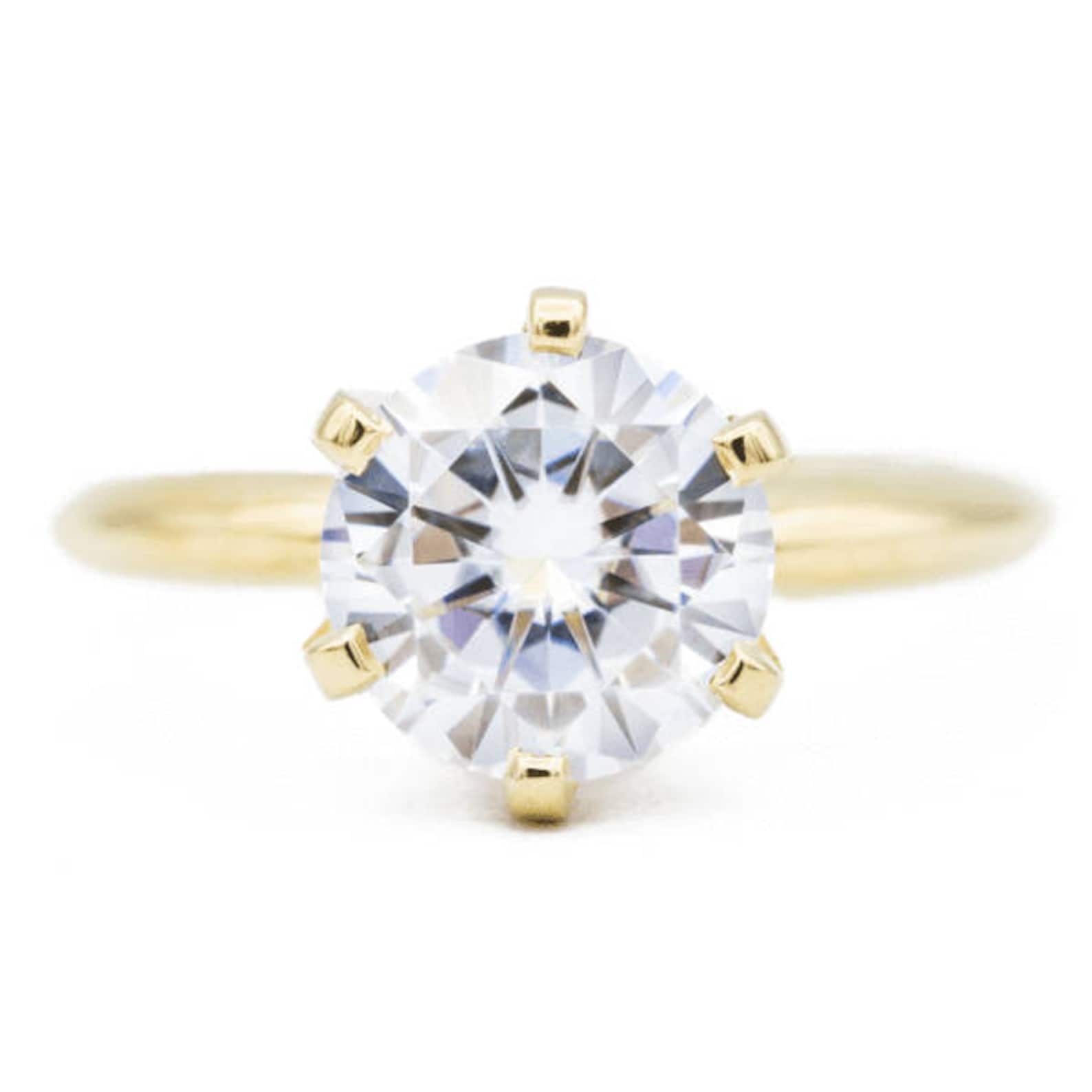 Round Moissanite 14K Yellow Gold 6 Prongs Royal Crown Setting Solitaire ...
