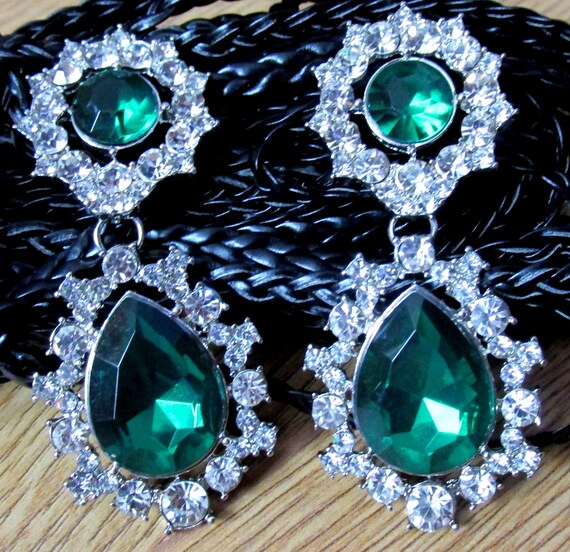 Vintage Crystal encrusted emerald green teardrop dang… - Gem