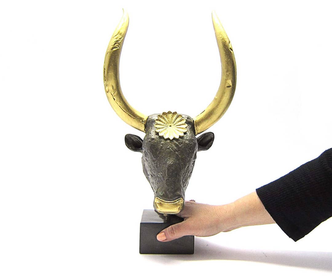 Greek Resing Casting of Mycenaean Bull Head Rhyton Type With Verdigris ...