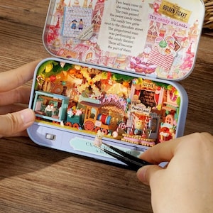 SUPER TINY 1:100 DIY Miniature Dollhouse Kit Tin Box Mini World Fairy ...