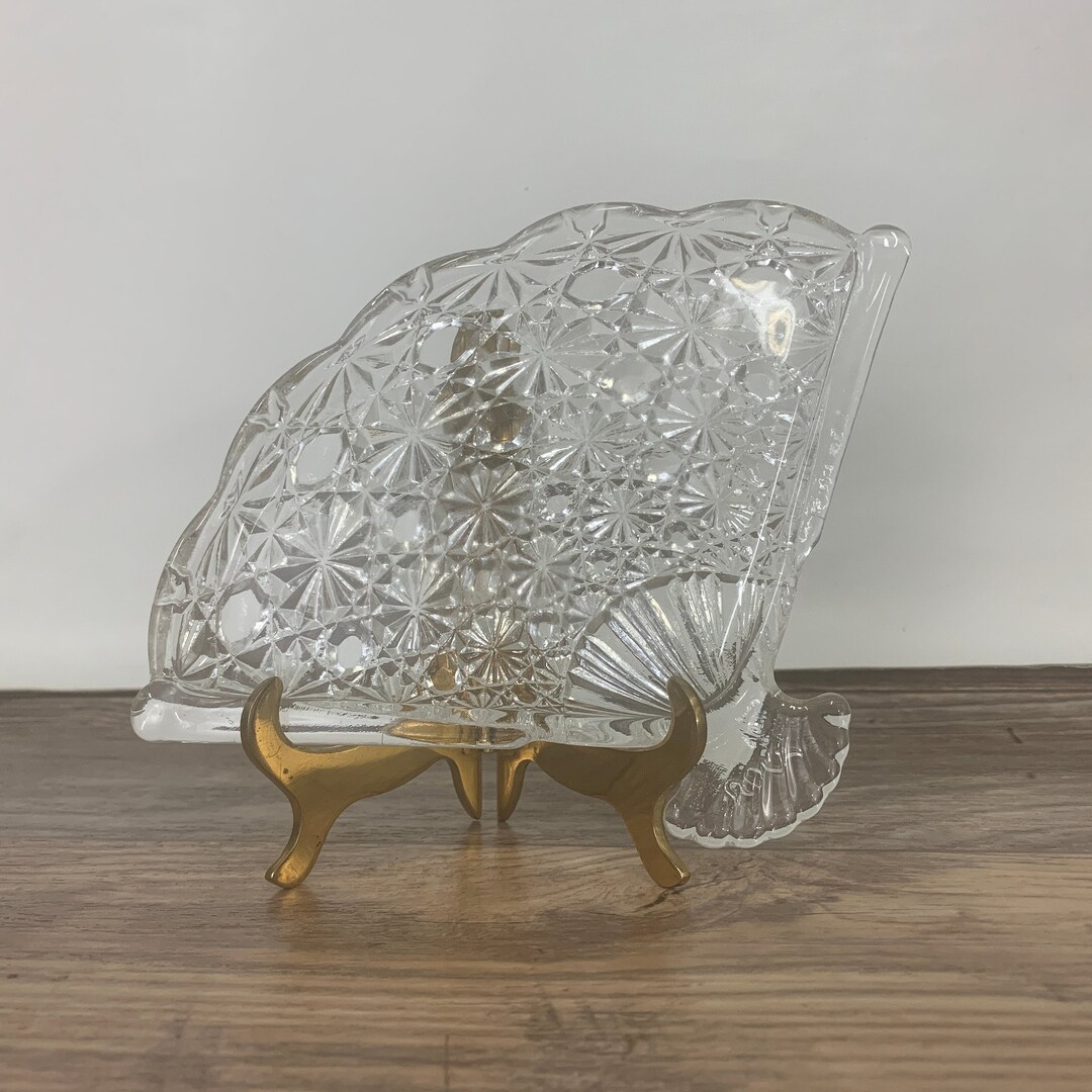 Vintage Avon Glass Fan With Daisy and Button Pattern - Etsy