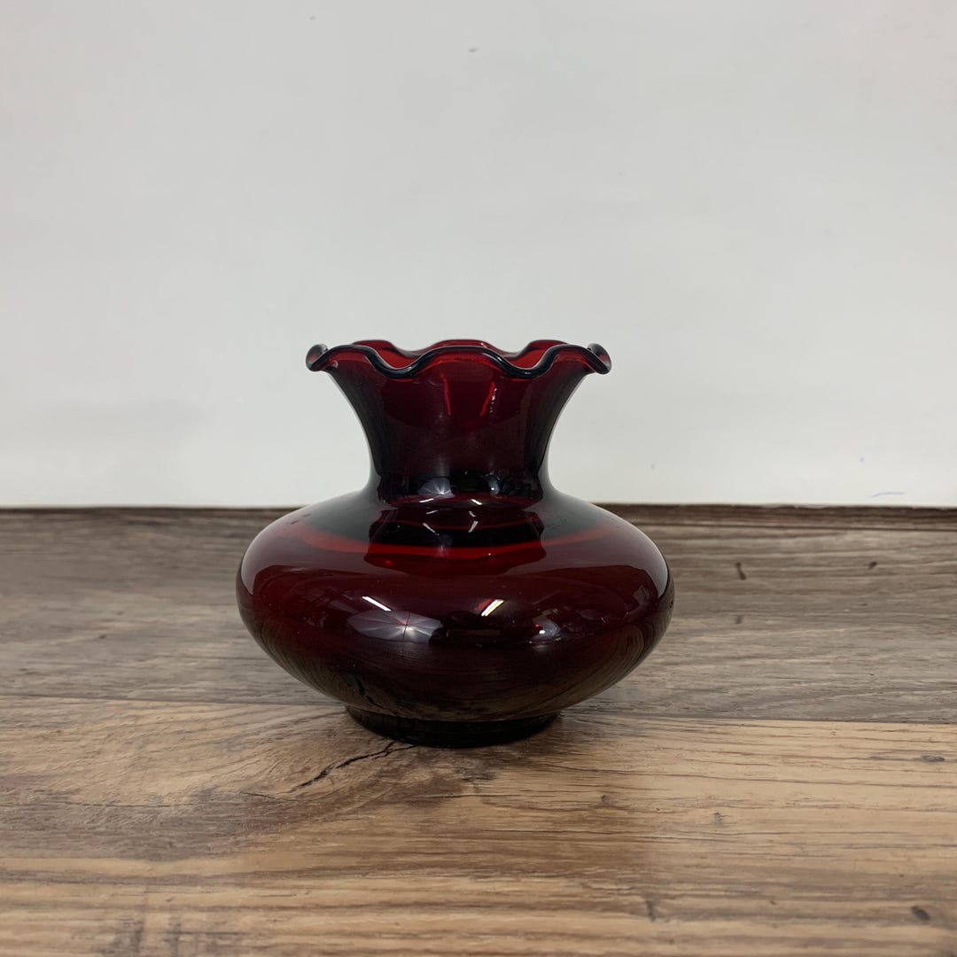 Ruby Red Small Ruffle Vase, Anchor Hocking Glass Co - Etsy