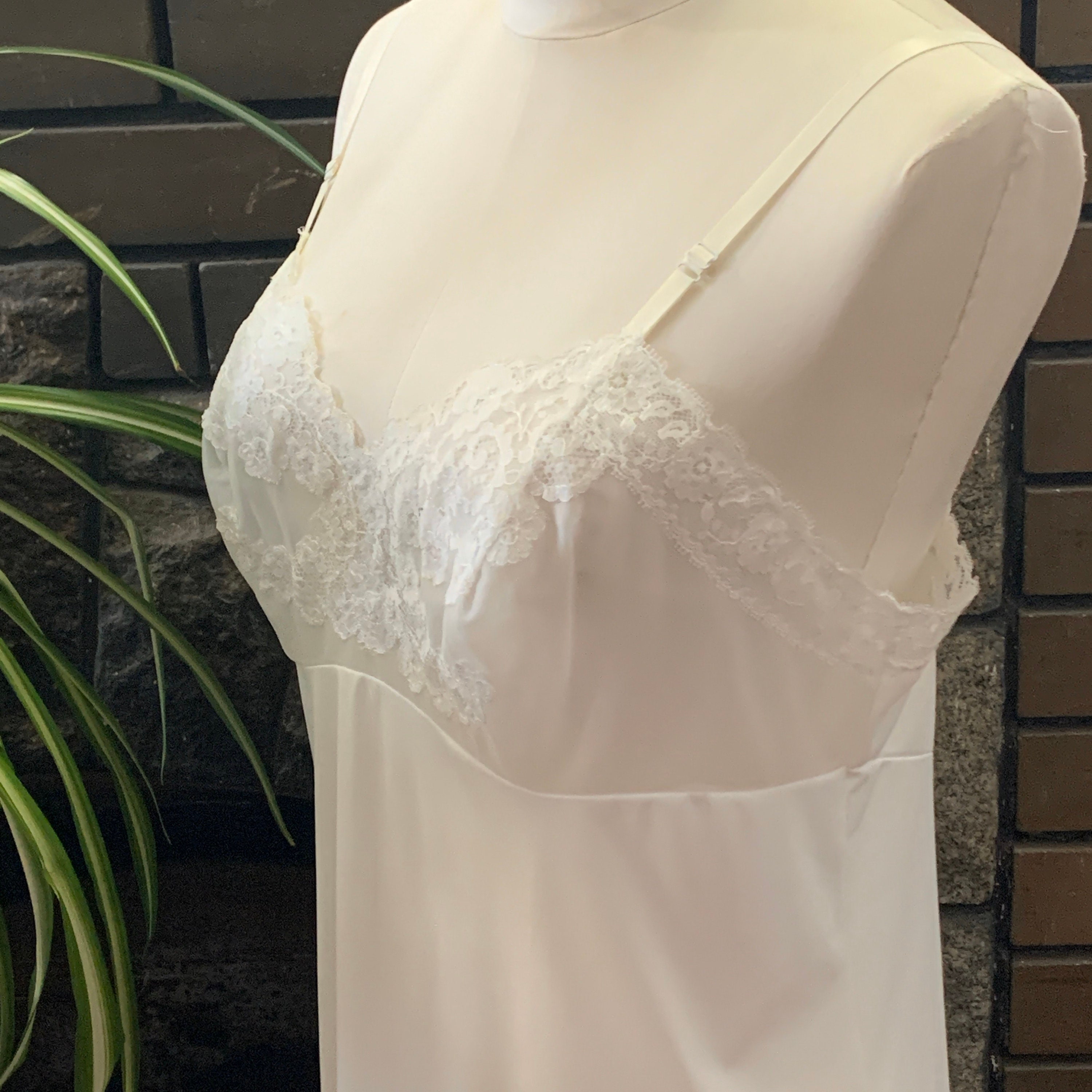 Ladys White Lace Trimmed Vintage Slip | Etsy