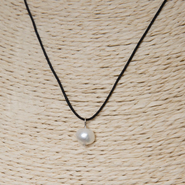 One Pearl Necklace - Etsy