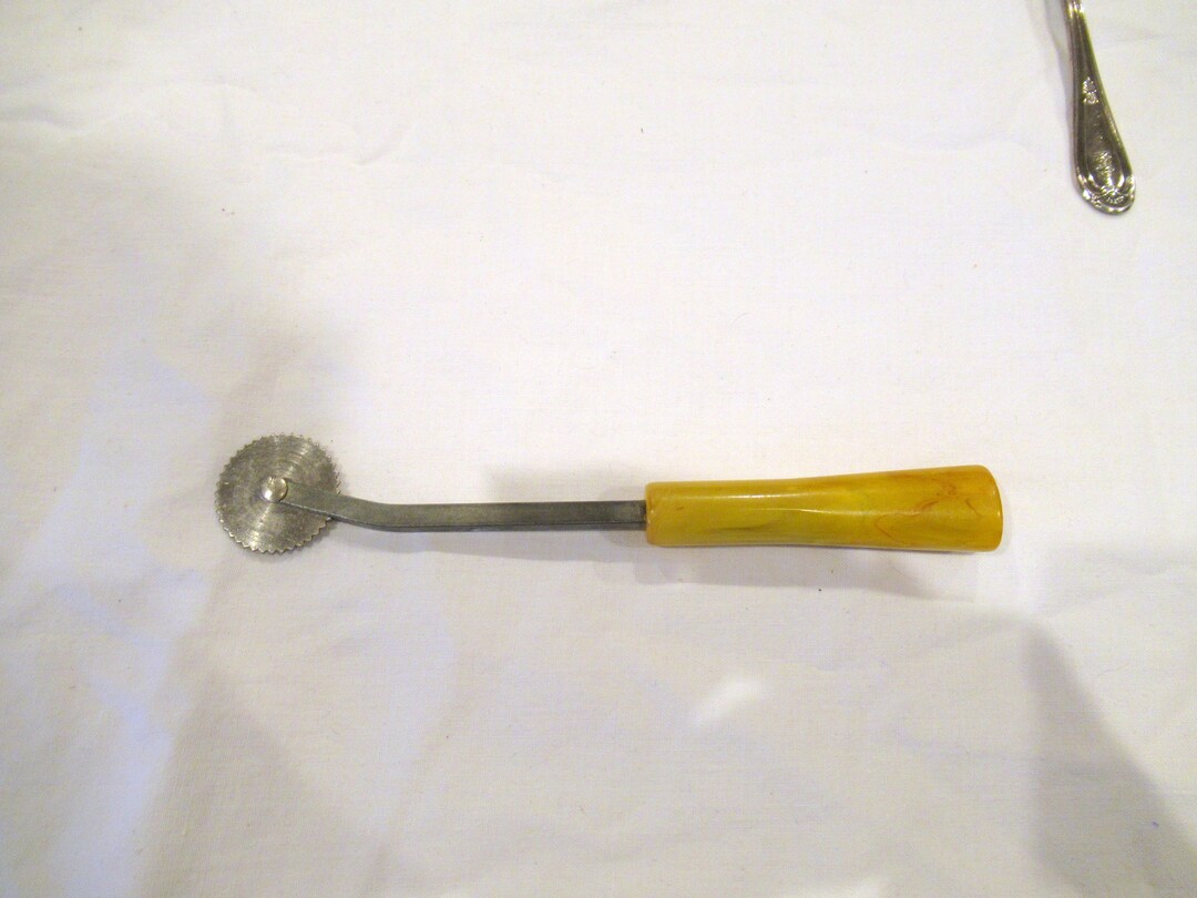 Bakelite Handled Sewing Tool, Rolling End, C. 1920s - Etsy