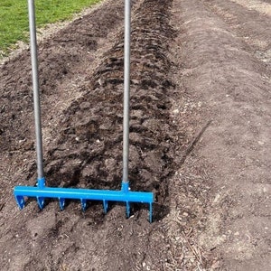 The Market Gardener Treadlite Broadfork - 7 Tine - Garden Tool - Hand ...