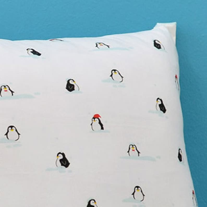 Cotton Fabric Penguin Fabric by the Yard 44 Wide SY Peng | Etsy