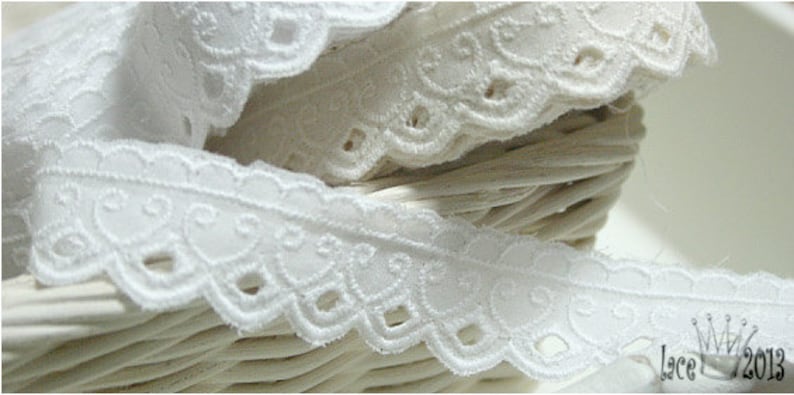 10 Free 4yds Broderie Anglaise Wedding Vintage Eyelet Lace | Etsy