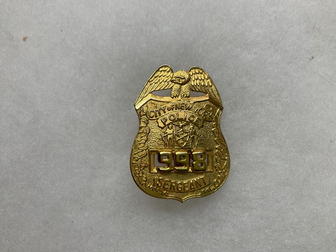 NYPD Detective Sergeant Mini Police Badge Pin Gold Plated New York City ...
