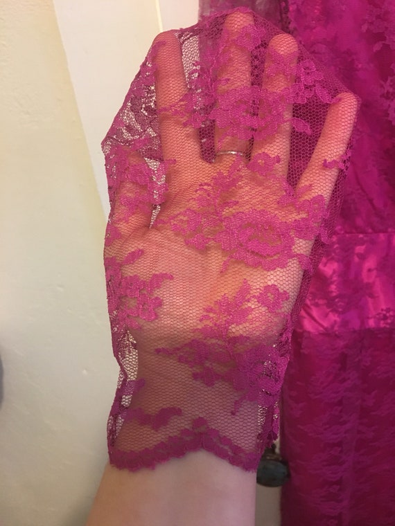VTG 1950's 1960s 1970's Fuchsia Pink Lace Overlay Coc… - Gem