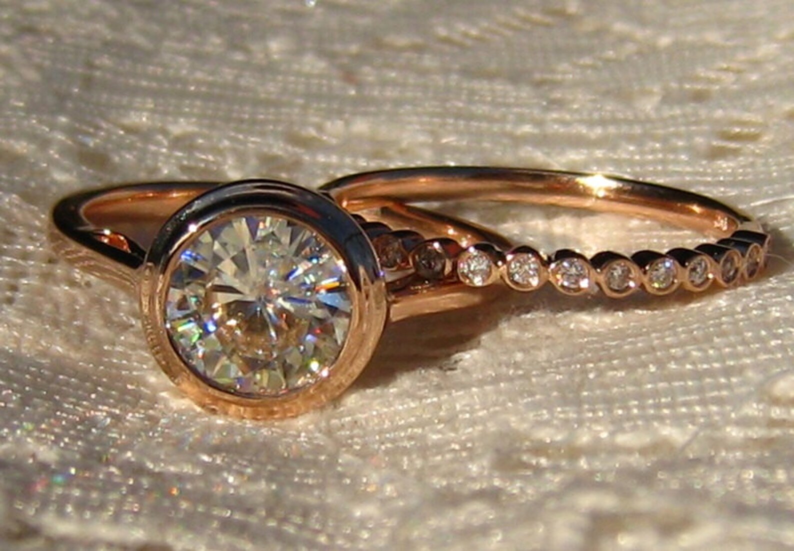 Custom Design: Bezel Wedding Set Rose Gold Engagement Ring - Etsy