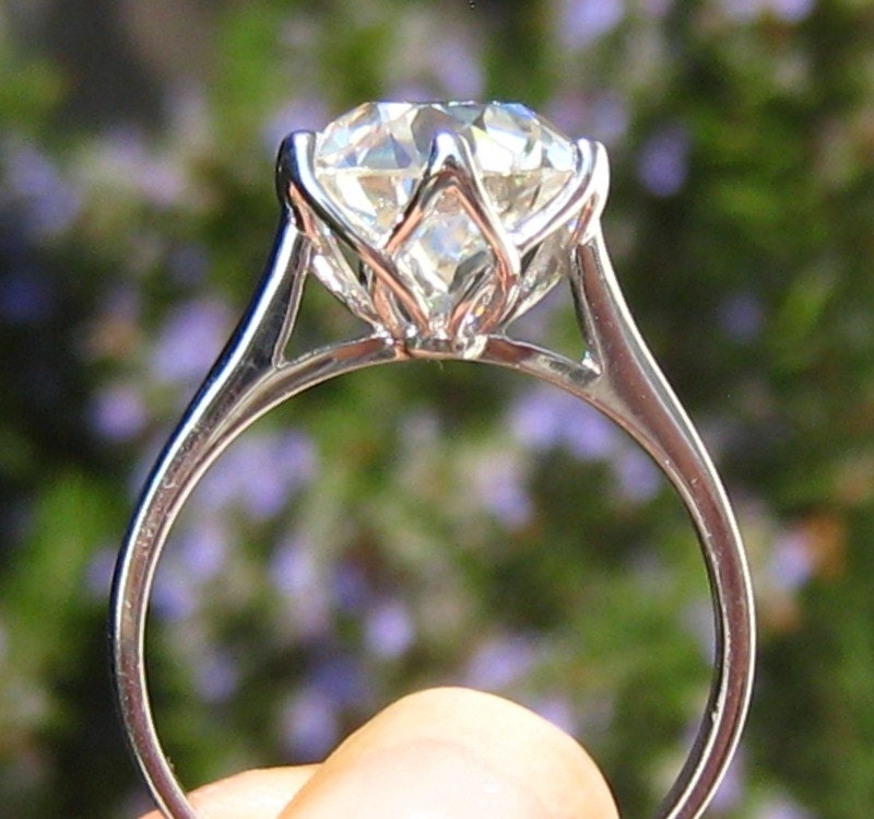 Lily Solitaire Engagement Ring Mount - Etsy Canada