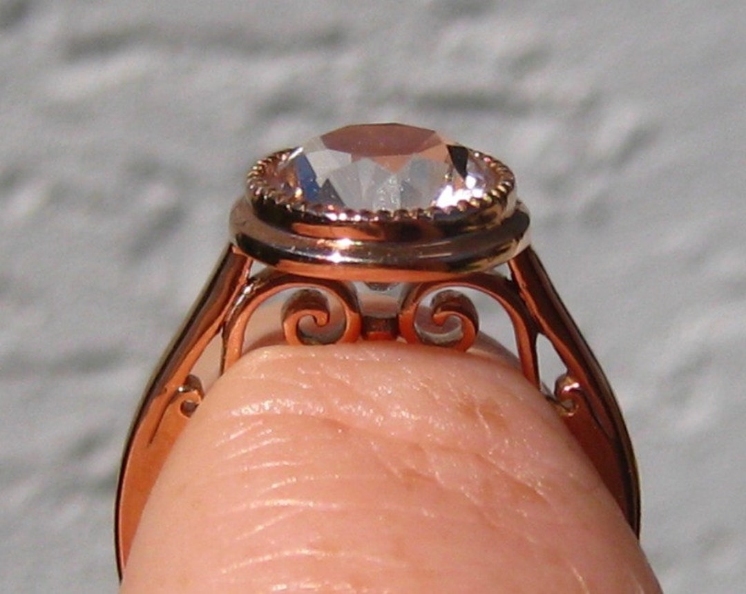 Custom Design: Swirly Bezel Ring - Etsy