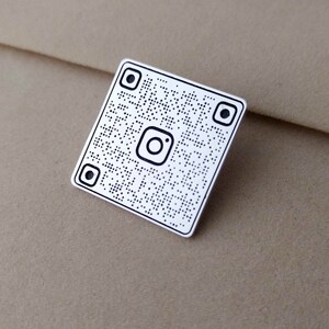 Personalized QR Code Lapel Pin, Custom Instagram Lapel Pin, Business QR ...